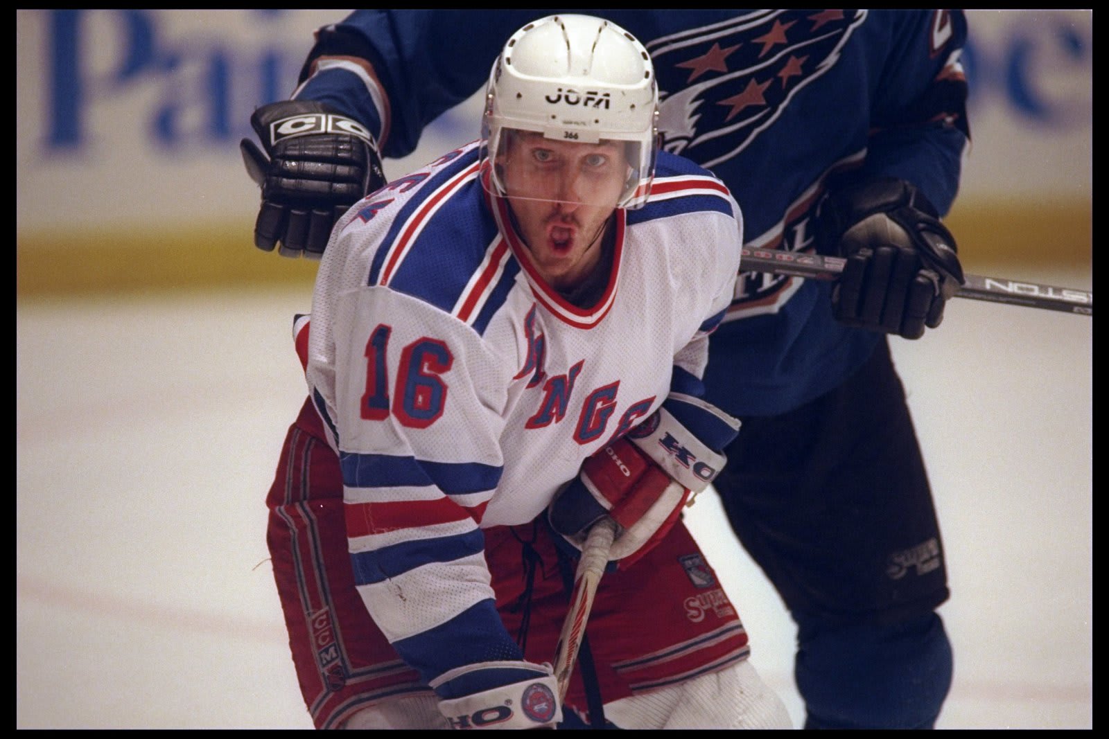 Pat Verbeek as a Ranger: Little ball of hate with a lot of production ...